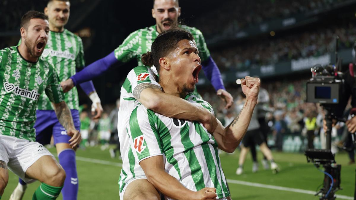 Real Betis Balompié 2- 1 Sevilla FC: El Betis domina y gana con ...